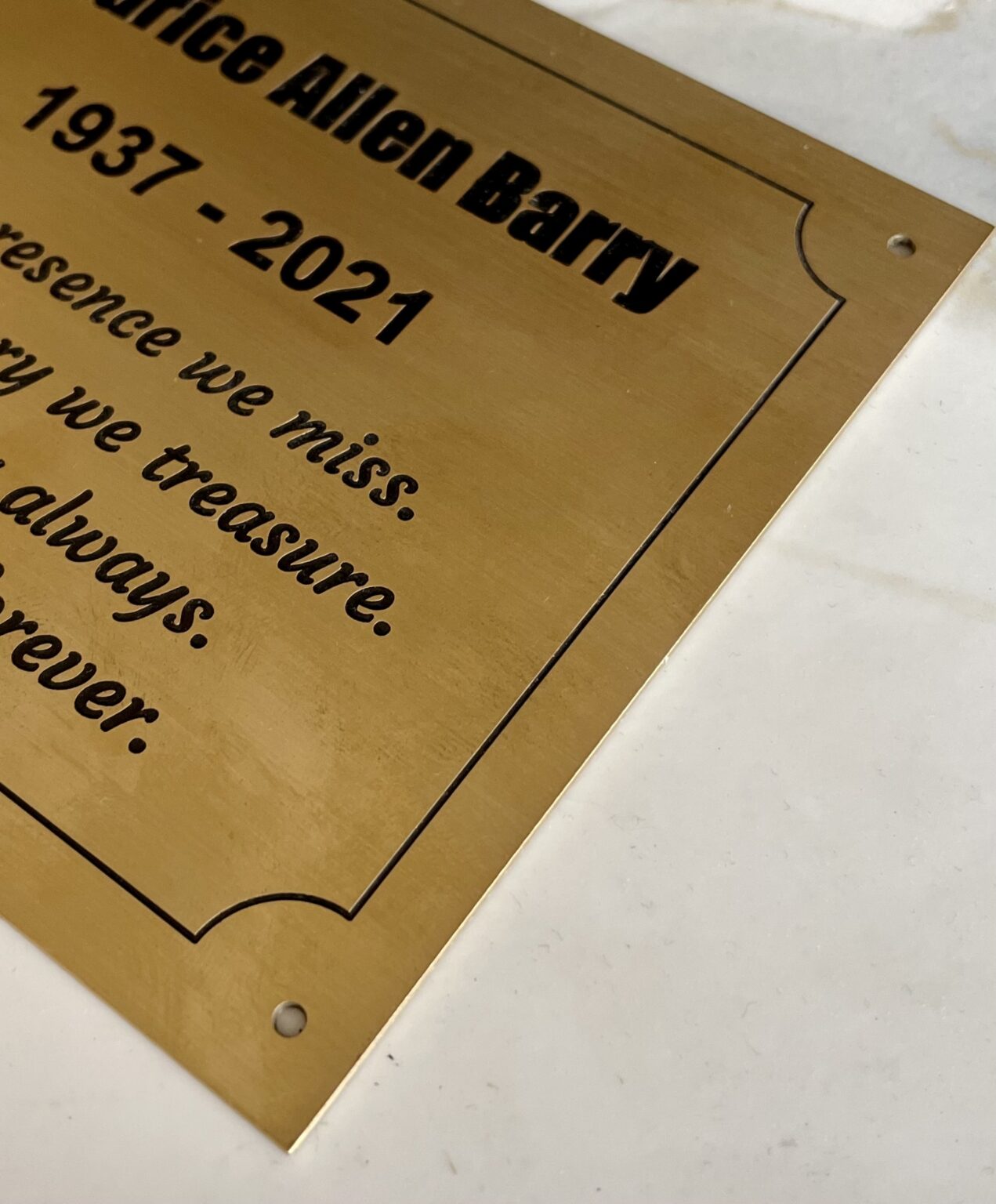 Brass Plaque Engraving - Shipping throughout South Africa